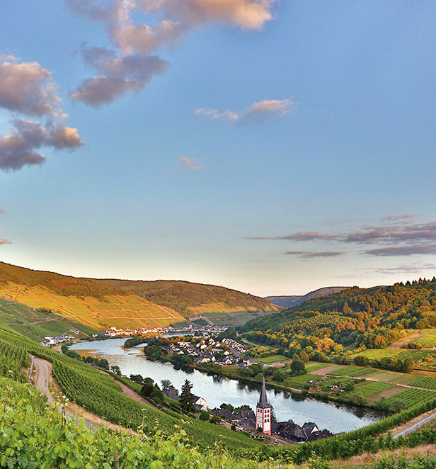 Central Europe River Cruises 2025 & 2026 | All-Inclusive - Scenic